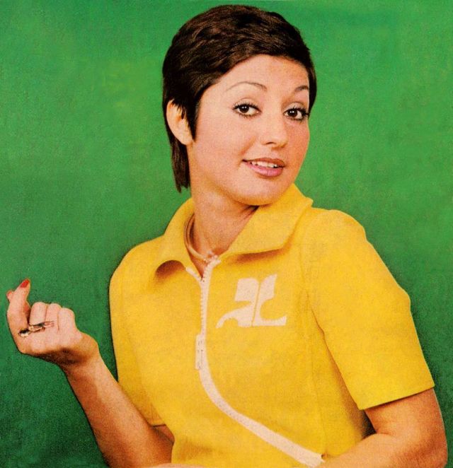 40 Fascinating Photographs of Googoosh, One of Iran's Biggest Pop Stars ...