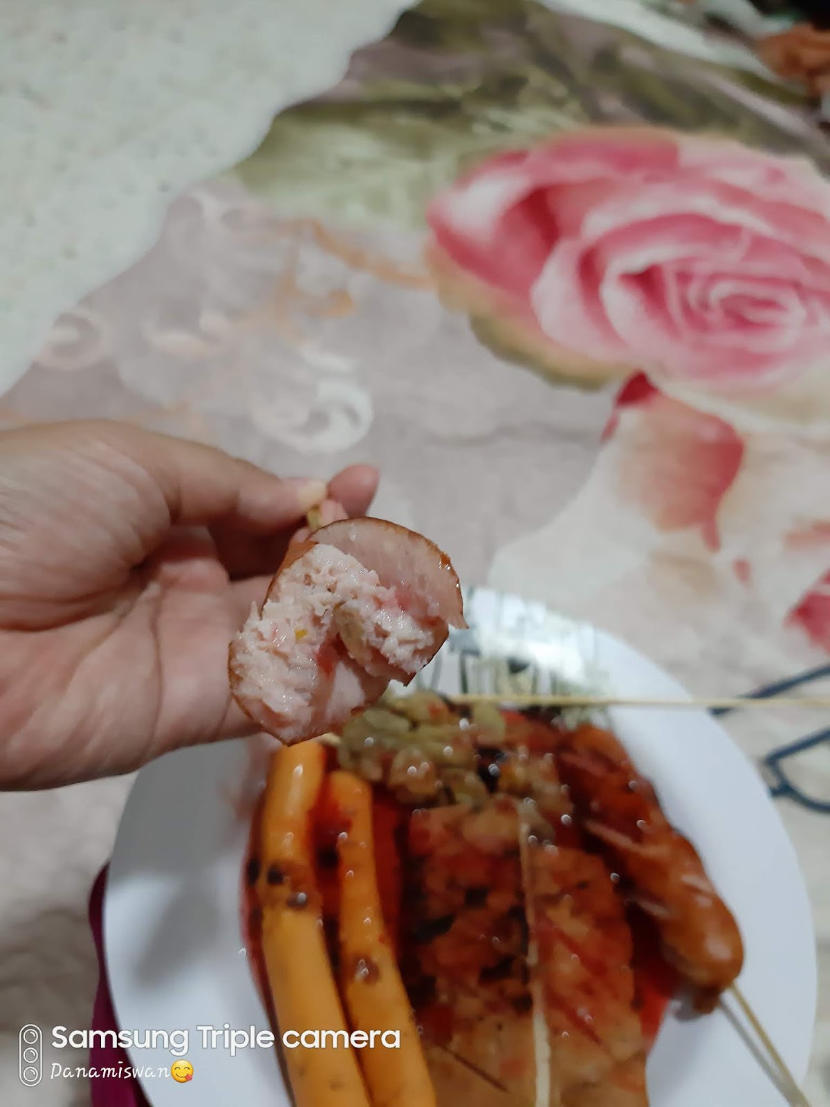 DANA: SOSEJ AYAM PULUT, LOKCHING DAN SOSEJ AYAM CHEESE BAKAR ALA SIAM