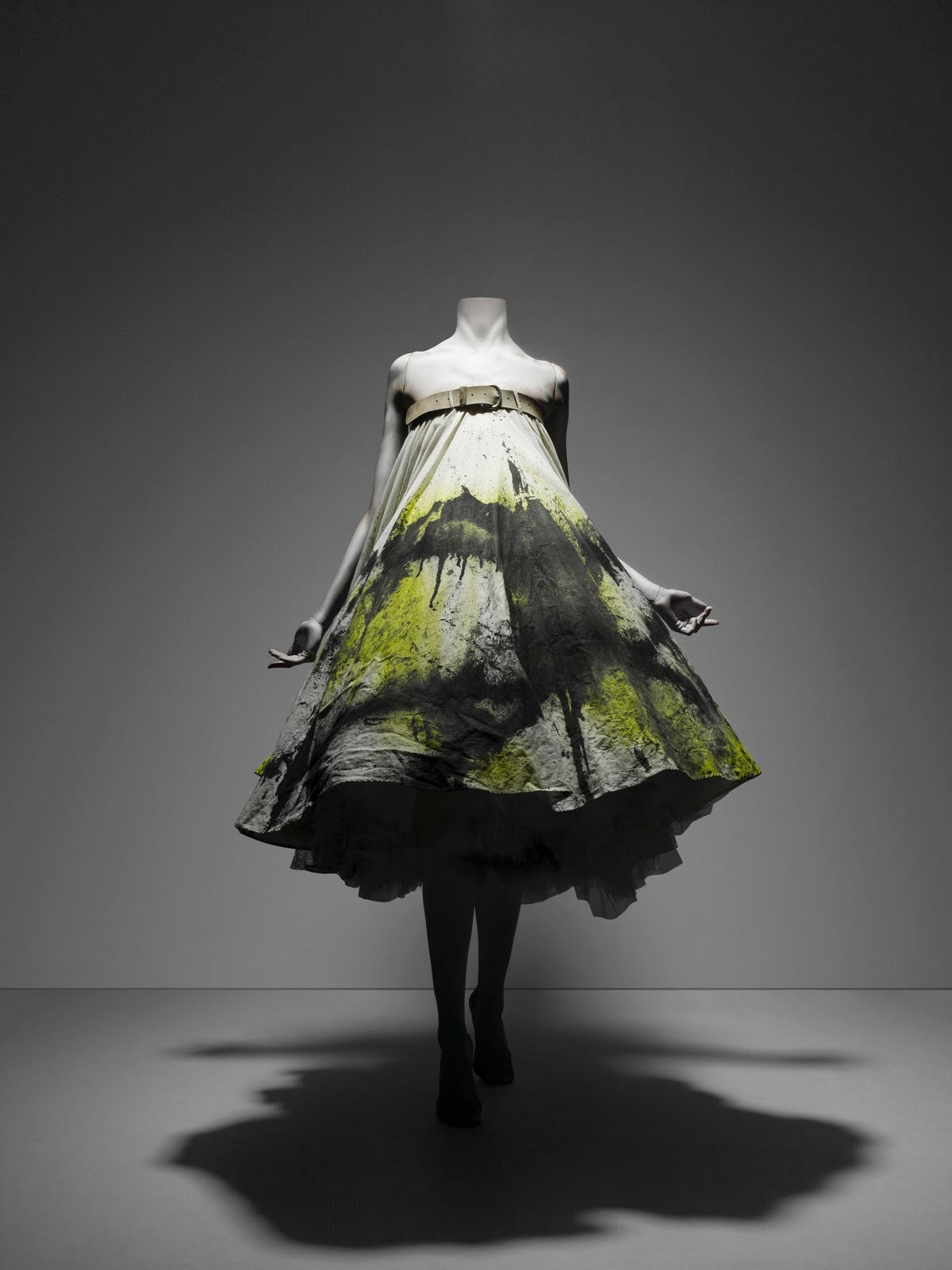 Style Mad Alice Alexander Mcqueen Savage Beauty Exhibition At The Metropolitan Museum Of Art