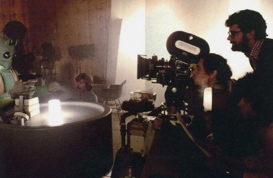 STAR WARS AFICIONADO WEBSITE: BEHIND THE SCENES: GREEDO'S THREAT!