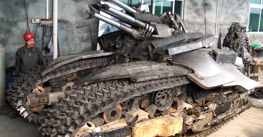 The Panther Project Goa 2014: Transformer tank made from scrap metal