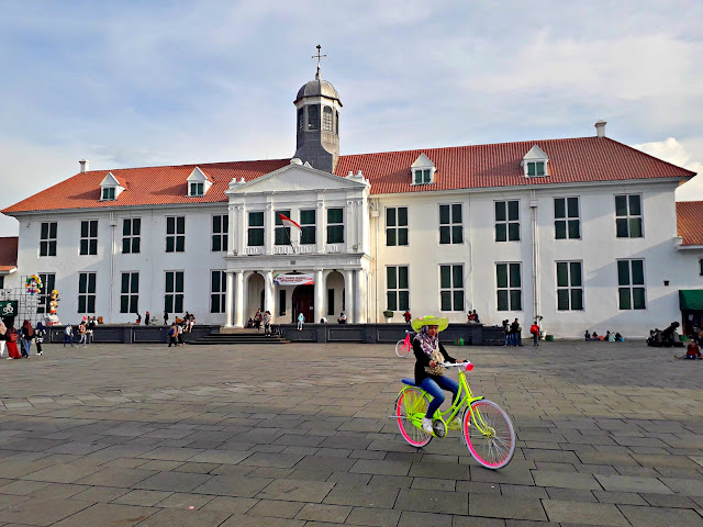 A Javelin’s Throw Away from My Hostel, Old Batavia (Kota Tua Jakarta ...