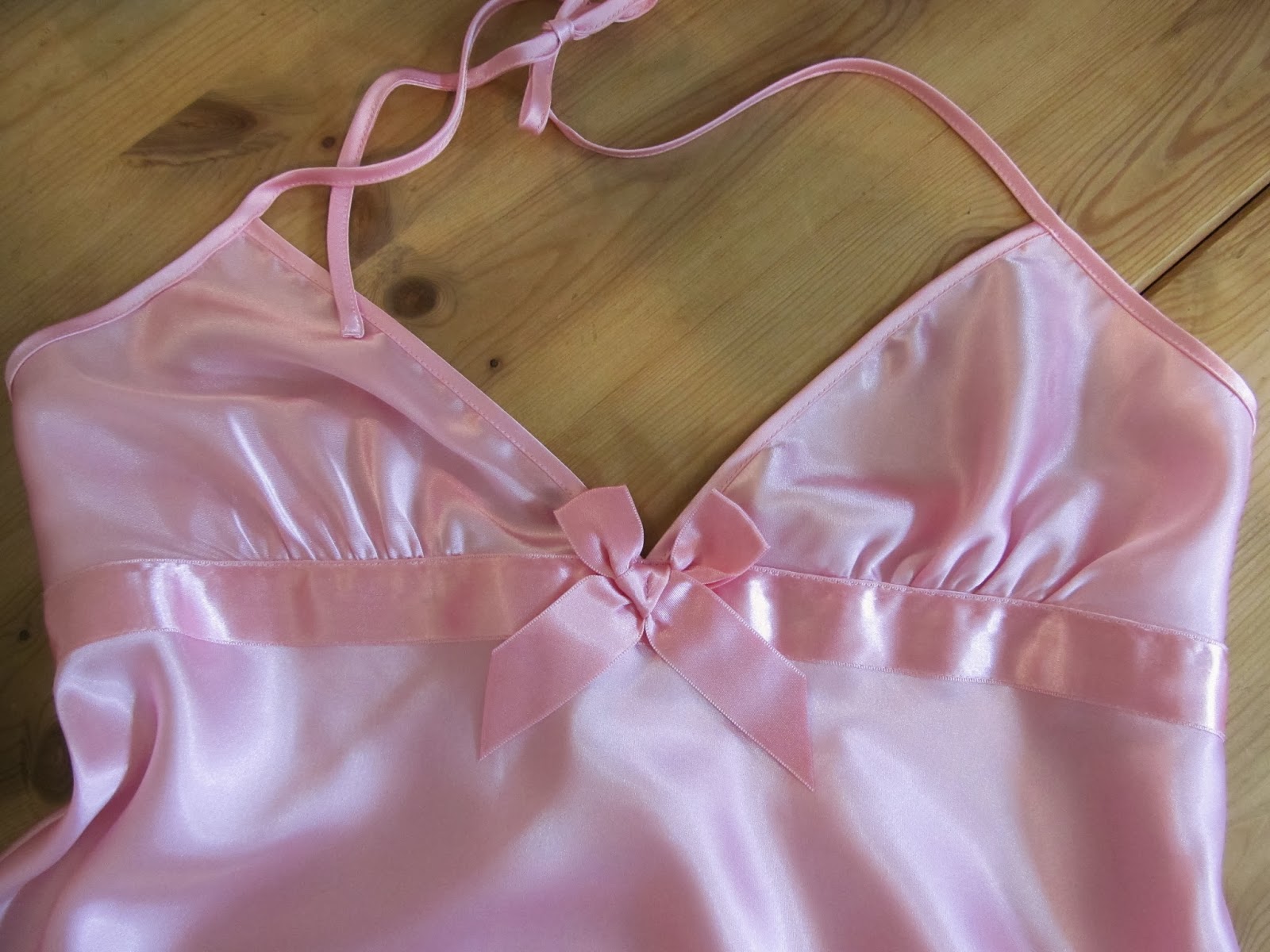 LA SENZA PINK GLOSSY SLIPPY SOFT SATIN EFFECT FULL SLIP BABYDOLL ...