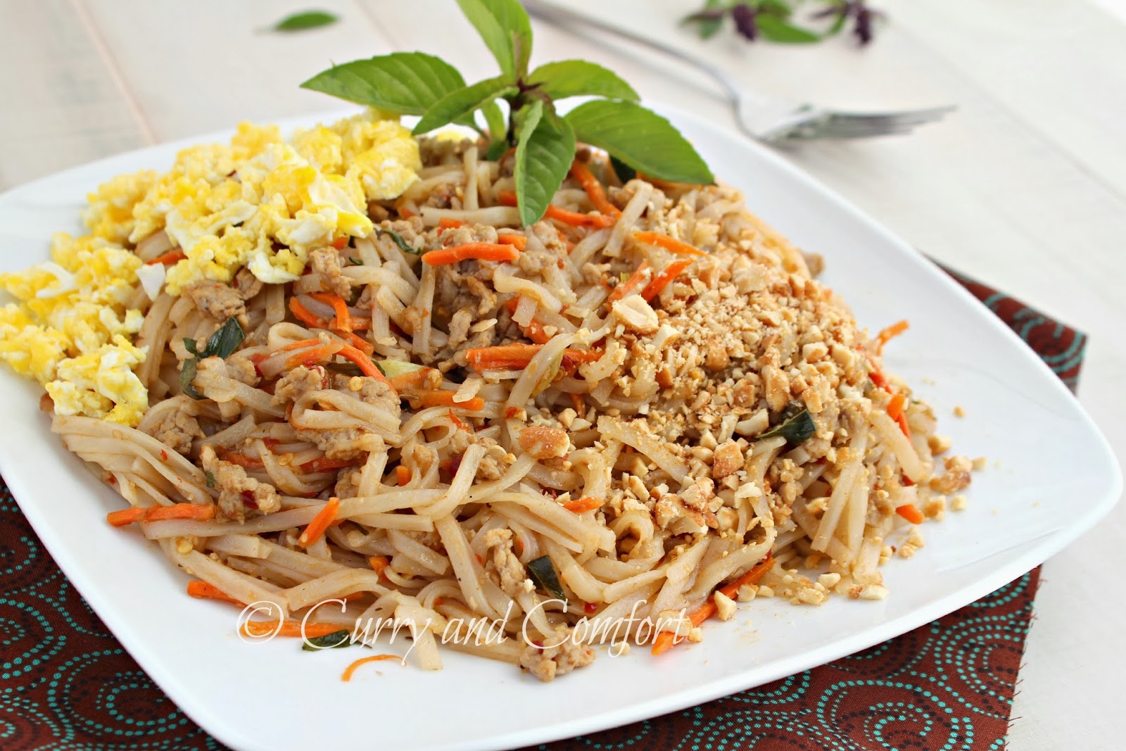Kitchen Simmer: Chicken Pad Thai with Basil