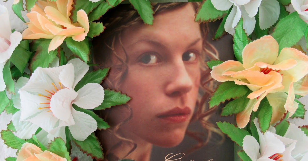 Resenha: Ofélia - Queria Estar Lendo