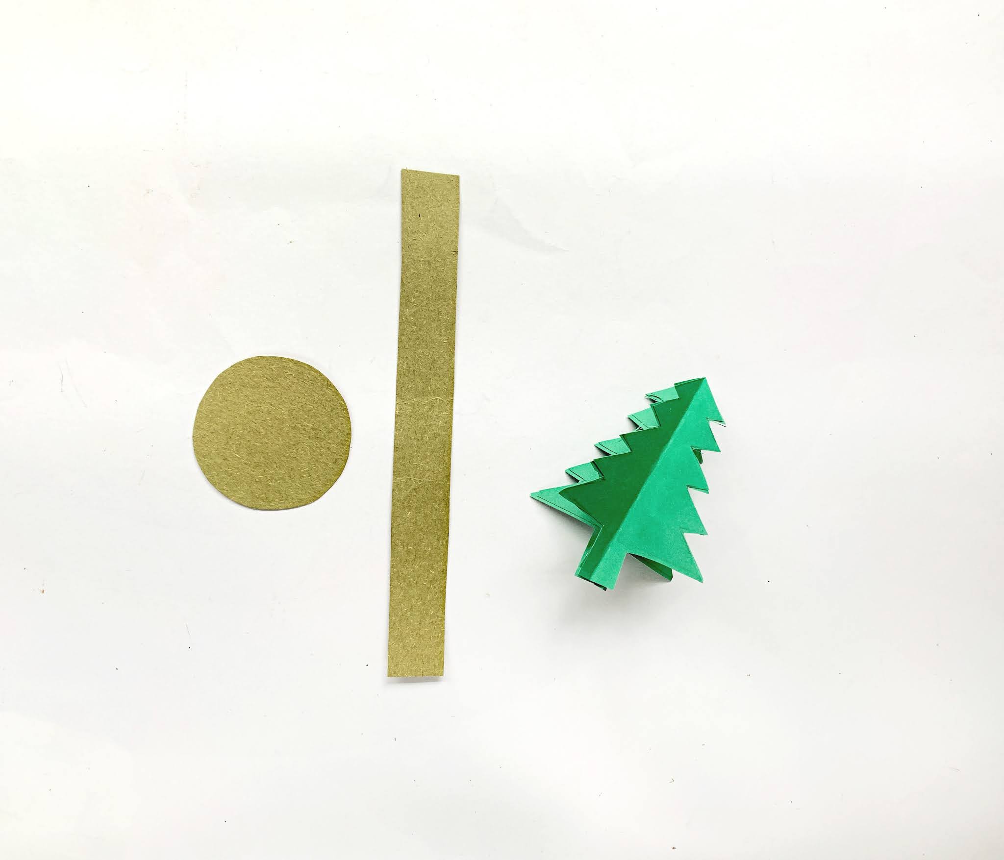 Fun and Easy 3D Paper Christmas Tree Craft for Kids to Make {with FREE ...