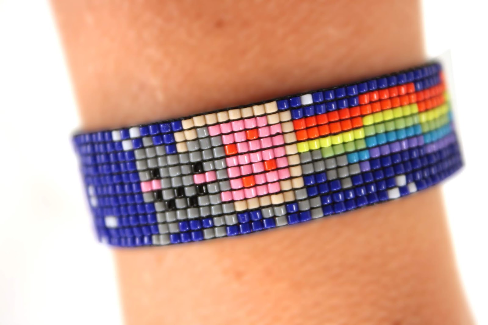 Amanda Smith: Pookie Pixels' Loom Beading Tutorial