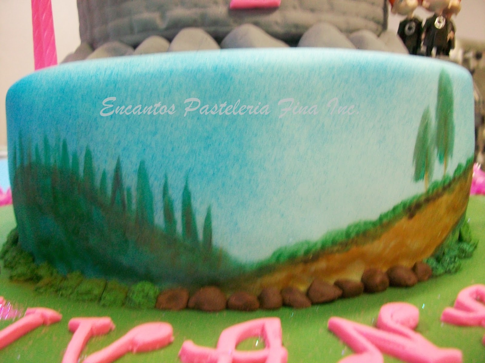 Charms Pastry Delights Cake Designers By Encantos Pasteleria Fina ...