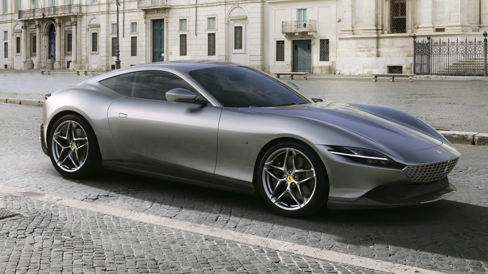 La más accesible de la famiglia: Ferrari presenta a la Roma : Autoblog ...