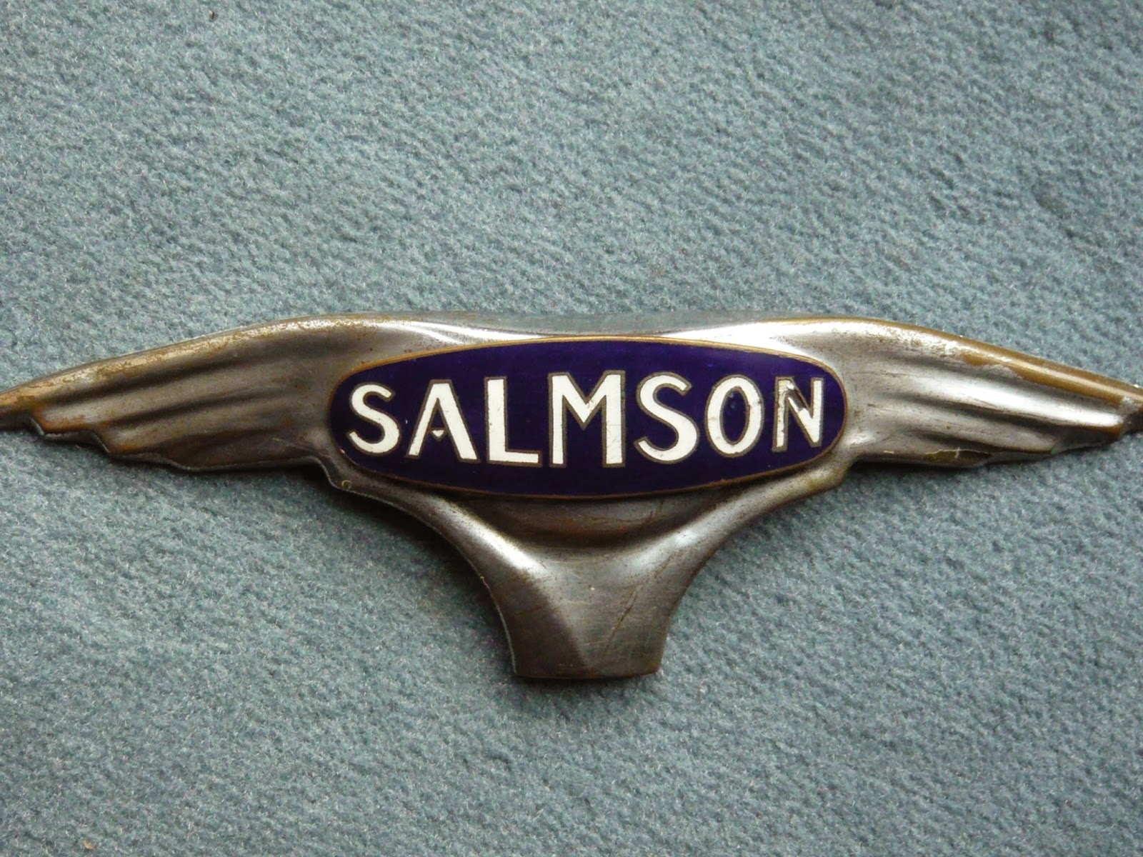 RadiatorEmblems: SALMSON / FRANCE