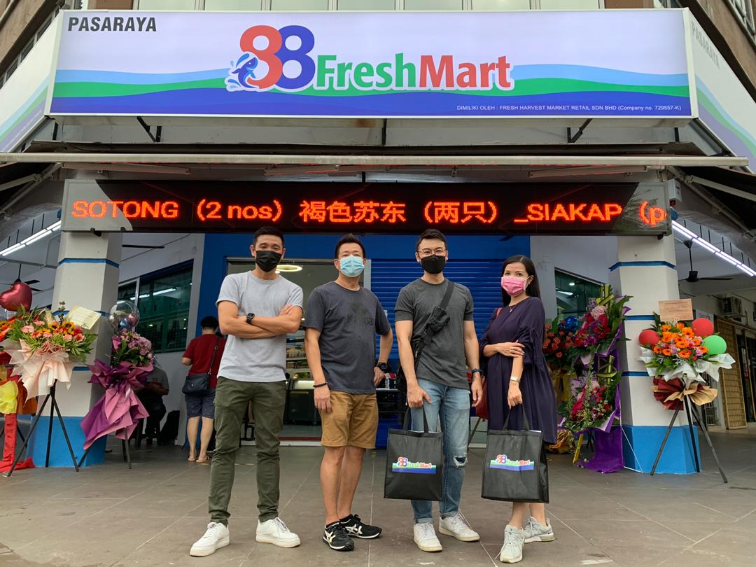 儀在1102: 生鲜超市88 Fresh Mart盛大开张，主打每日直送养殖鱼场的新鲜海鲜，新张优惠从RM8.80起