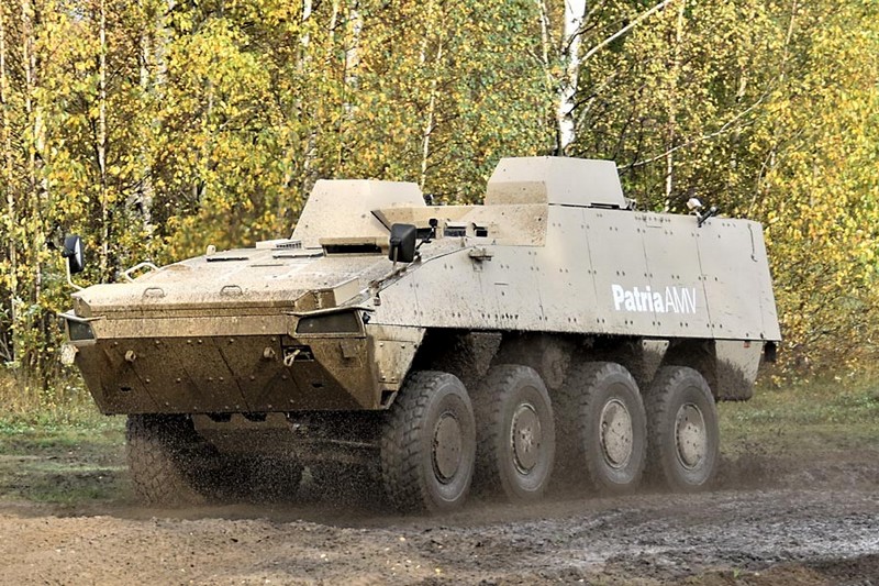 desarrollo defensa y tecnologia belica: Patria entregó el vehículo AMV 8×8 System Platform a Saab
