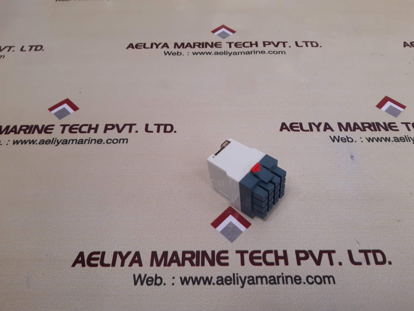 Telemecanique Rhn 41 Relay 4331100247 Aeliya Marine