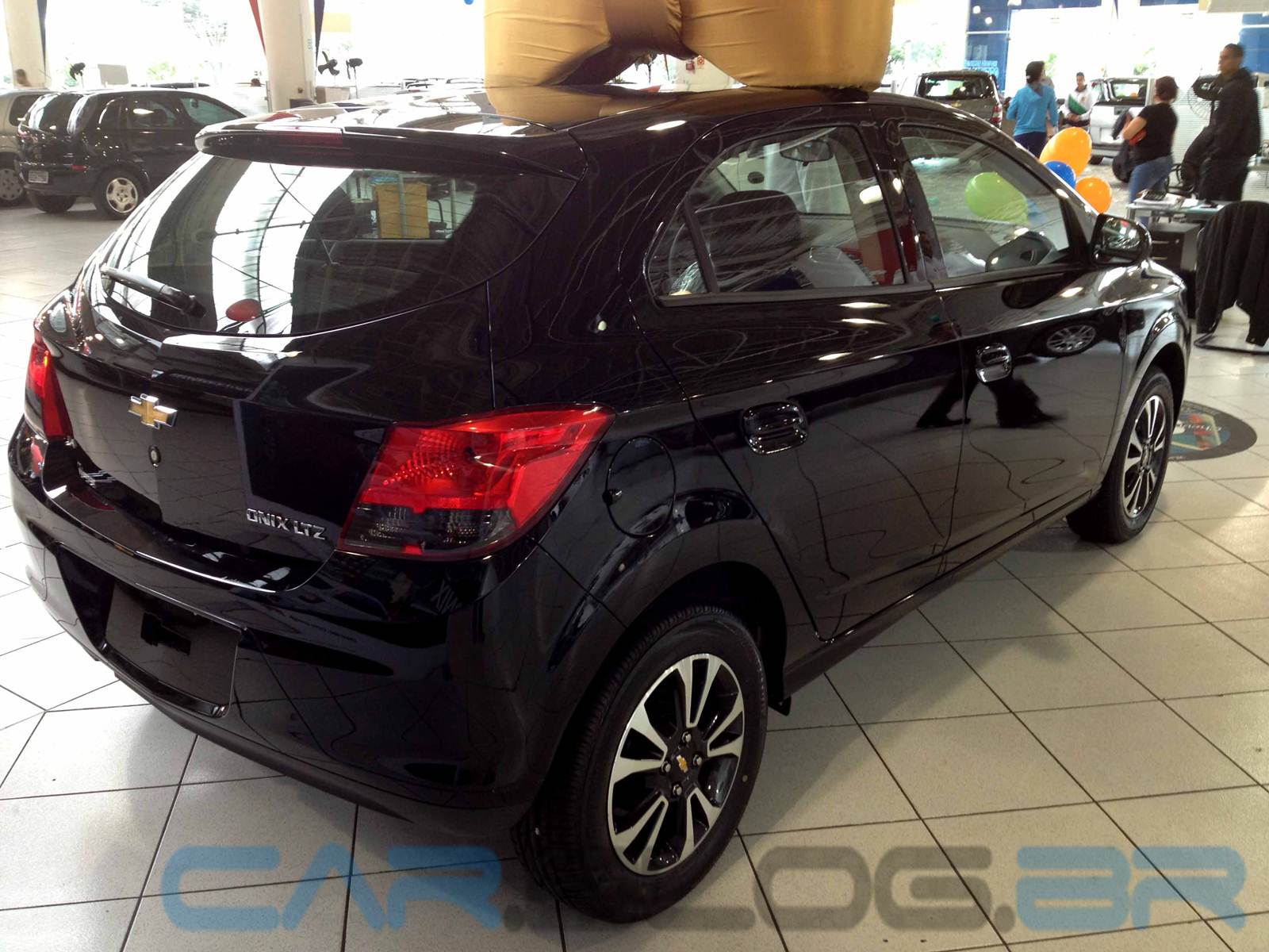 Chevrolet Onix LTZ 2013 tem preço de R$ 46.500 nas concessionárias