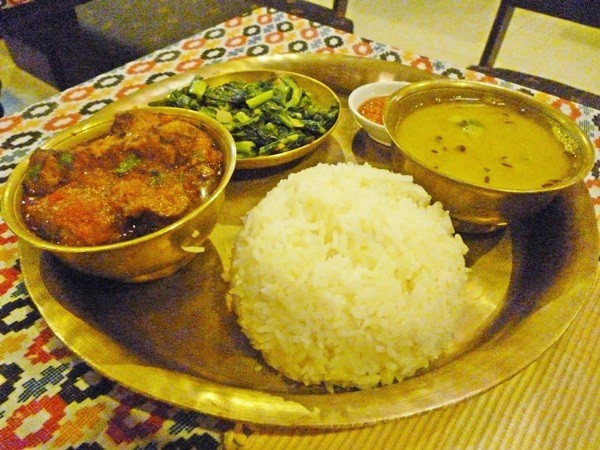 ลดาวรรณ์ อังกูรรัตน์: รวมร้านอาหารสัญชาติแปลก ต้องลองสักครั้งในชีวิต