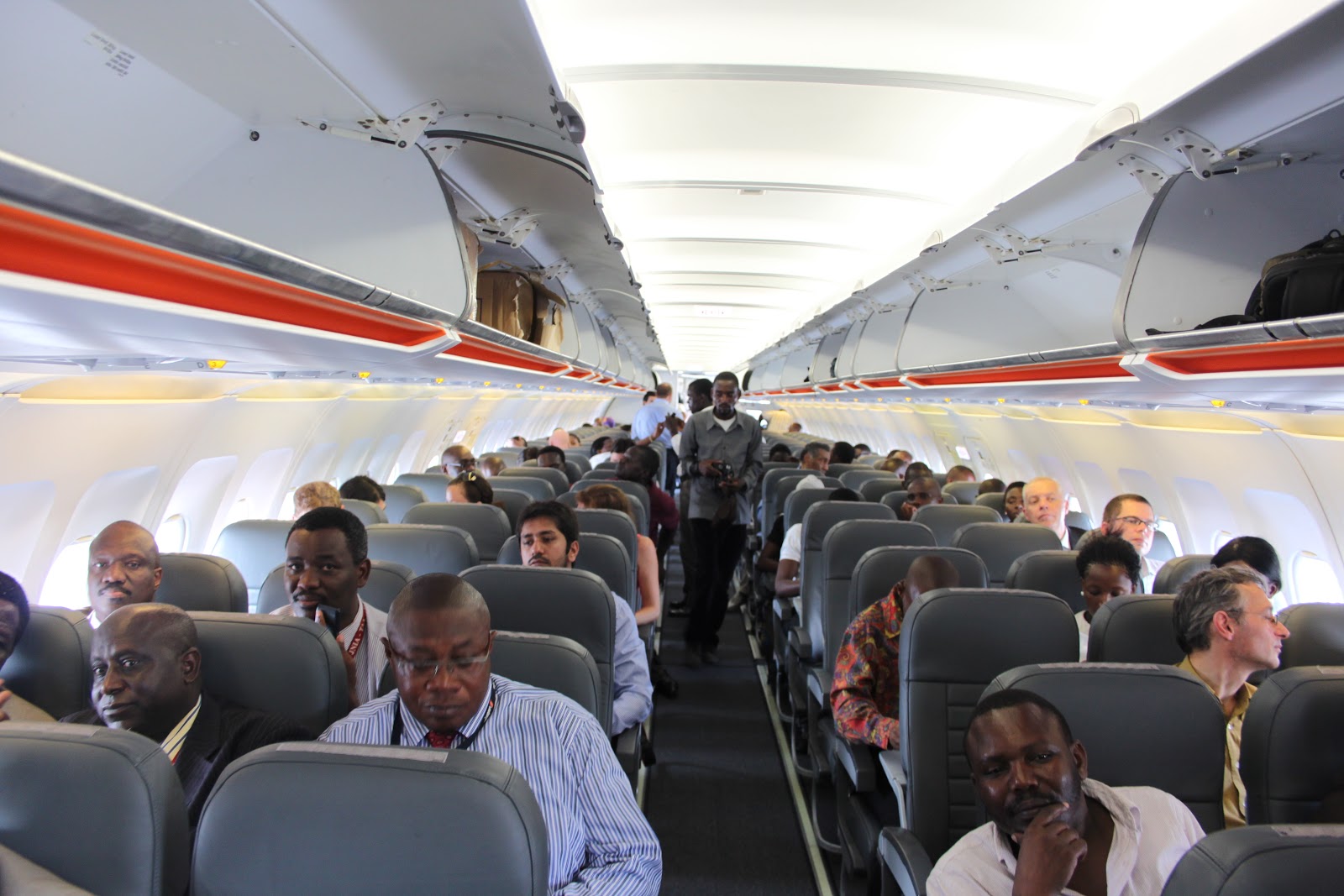 TABORA LEO HABARI: NDEGE MPYA YA FASTJET YAZINDUA SAFARI ZAKE JANA