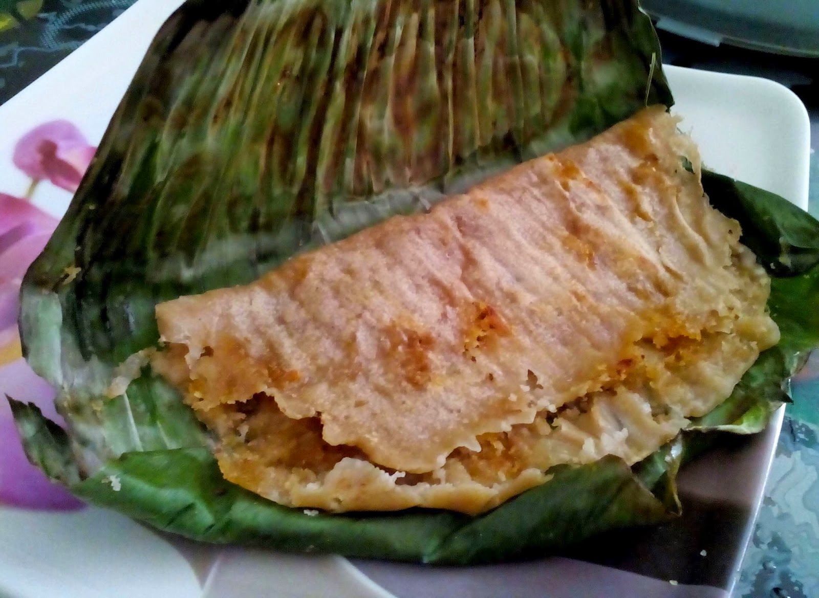 Ottada (Wheat pancake stuffed with coconut & jaggery and roasted ...