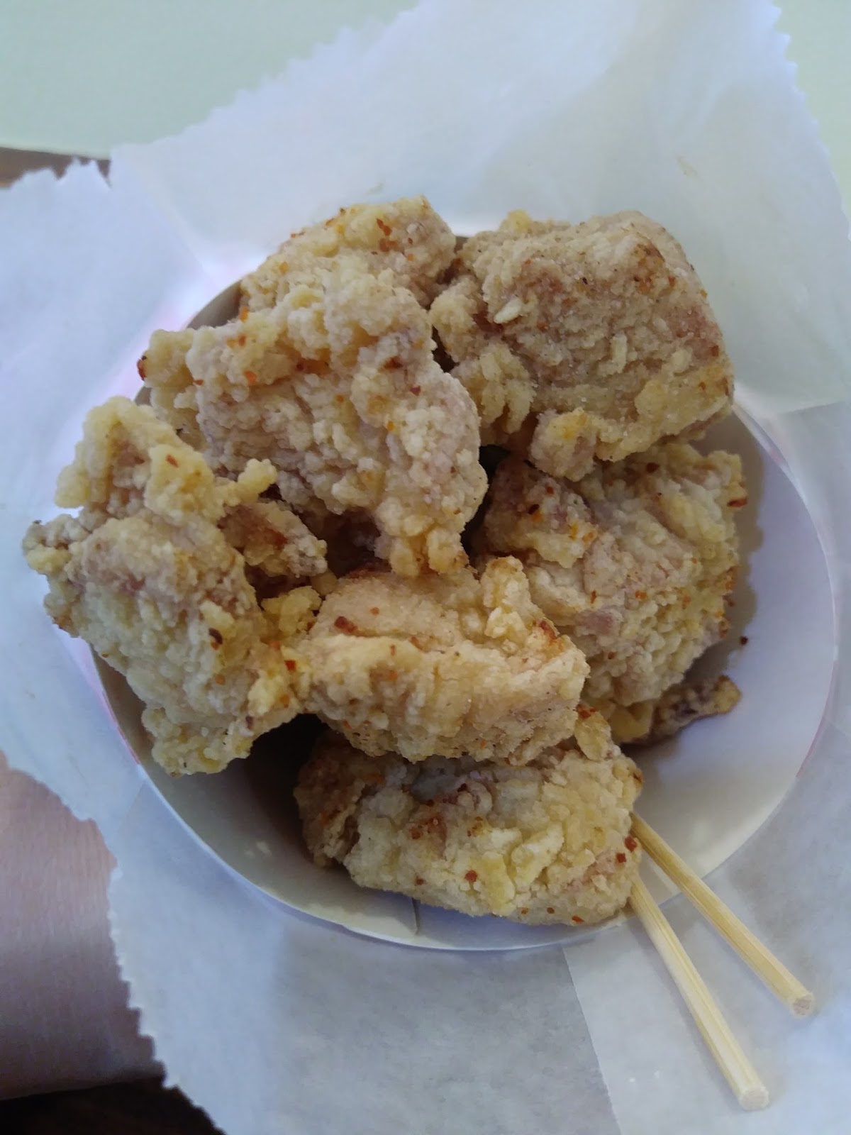 FRIED CHICKEN LIPS: Snackboxe Bistro Lao Street Food