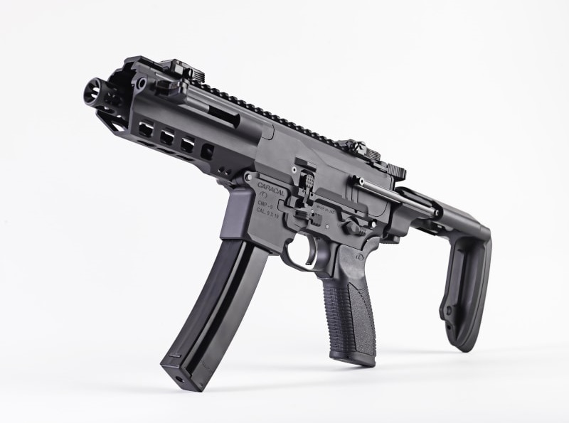 Pindad-Caracal Lakukan Kerjasama Produksi Pengerjaan Komponen dan ...