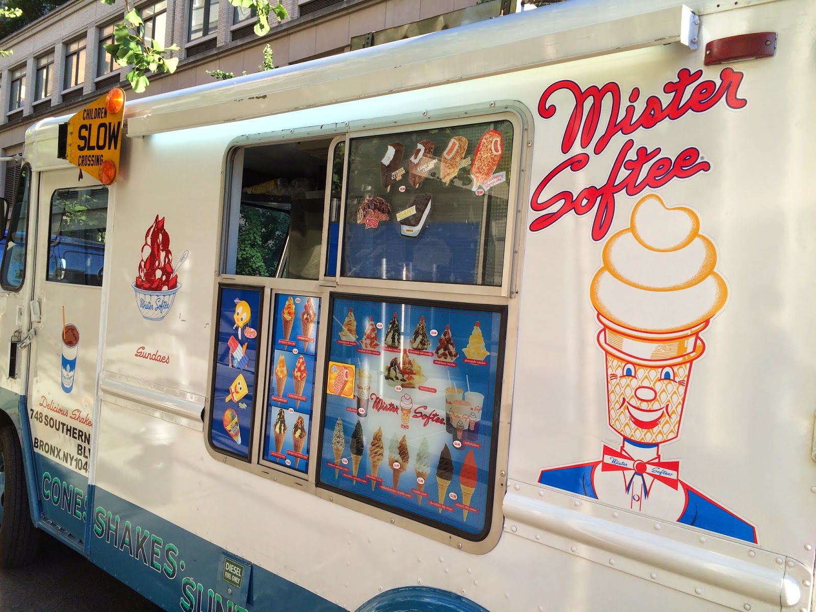 Cherry Dip Cone From Mister Softee / ミスター・ソフティーのチェリーディップコーン ~ I'm Made ...