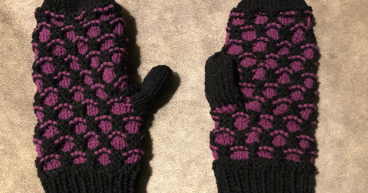 Teena in Toronto: Honeycomb (aka Newfie) knitted mittens