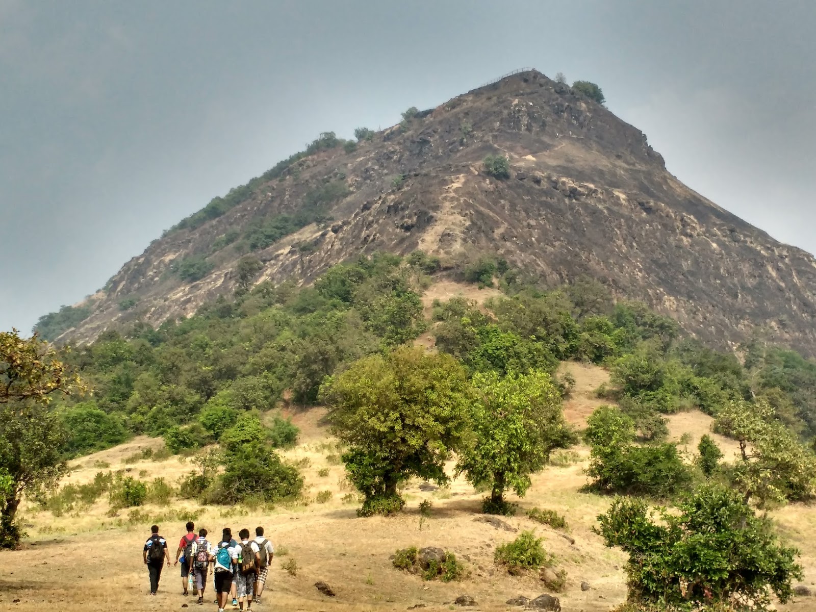 Trekking in the Sahyadris...!!: Garbett Point