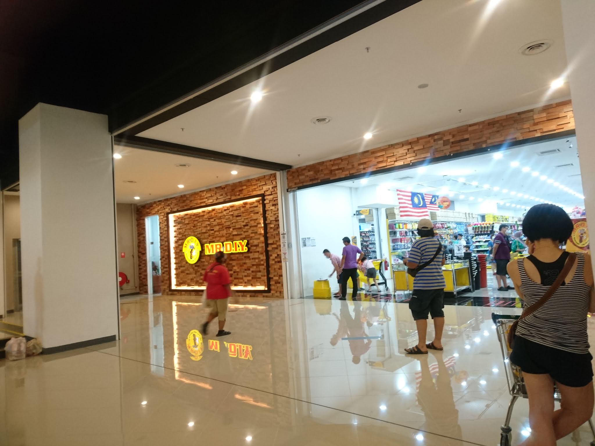 享受生活: United Point aeon （Segambut）