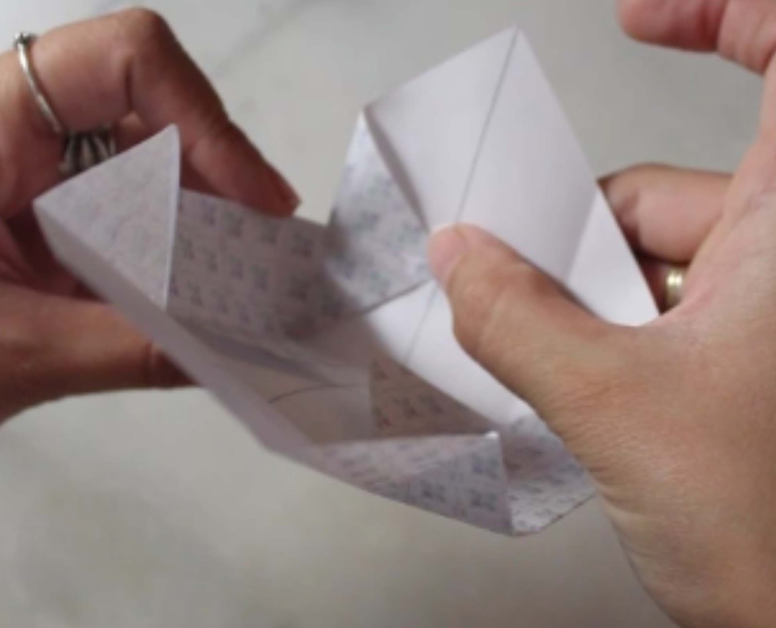 How to make a Simple Paper Box (DIY)