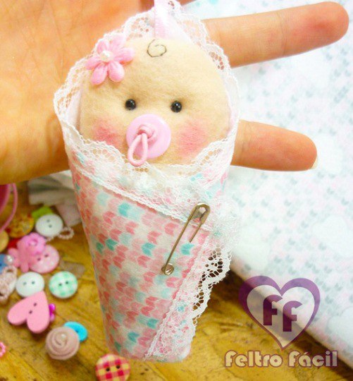 Bebe de Feltro com Moldes Lembrancinha - Feltro e moldes para artesanato