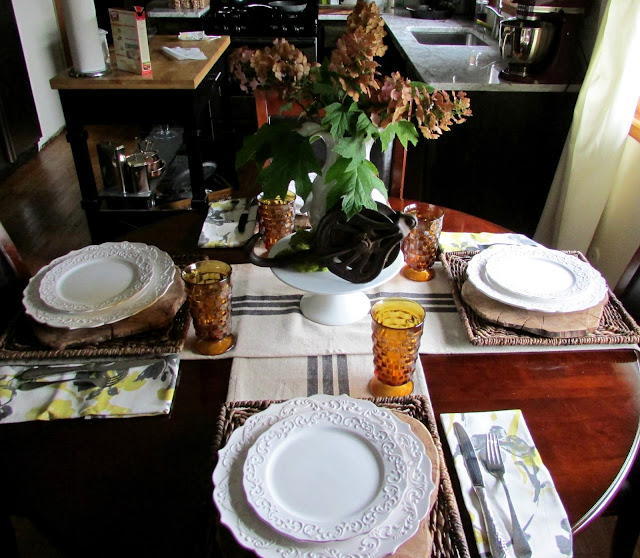 Oakleaf Table | Rustic & Refined