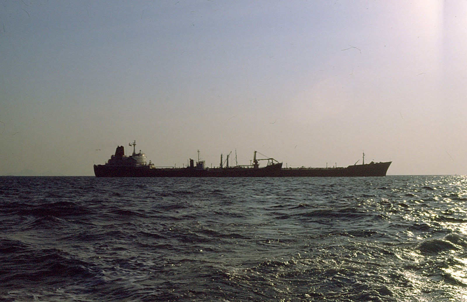 'ZIEN EN WETEN': NISO M.S. SHELL TANKERS B.V. ( DEEL 5 )