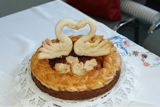 Wedding Traditions and Meanings: Traditional Bride's Bread a Piece of Art