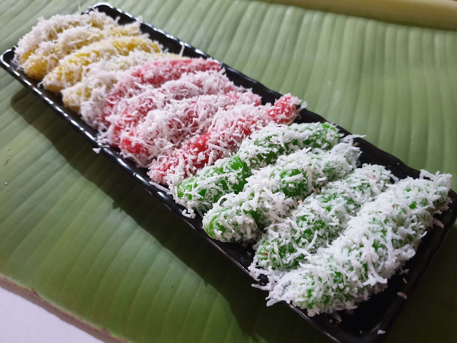 ZULFAZA LOVES COOKING: Kuih Ulat Bulu