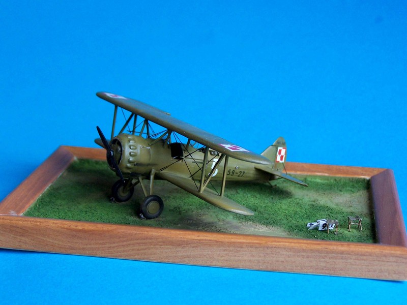 Modele z Szachownicą: PWS 16 bis (luty 2009, Lotnictwo II RP # 1)