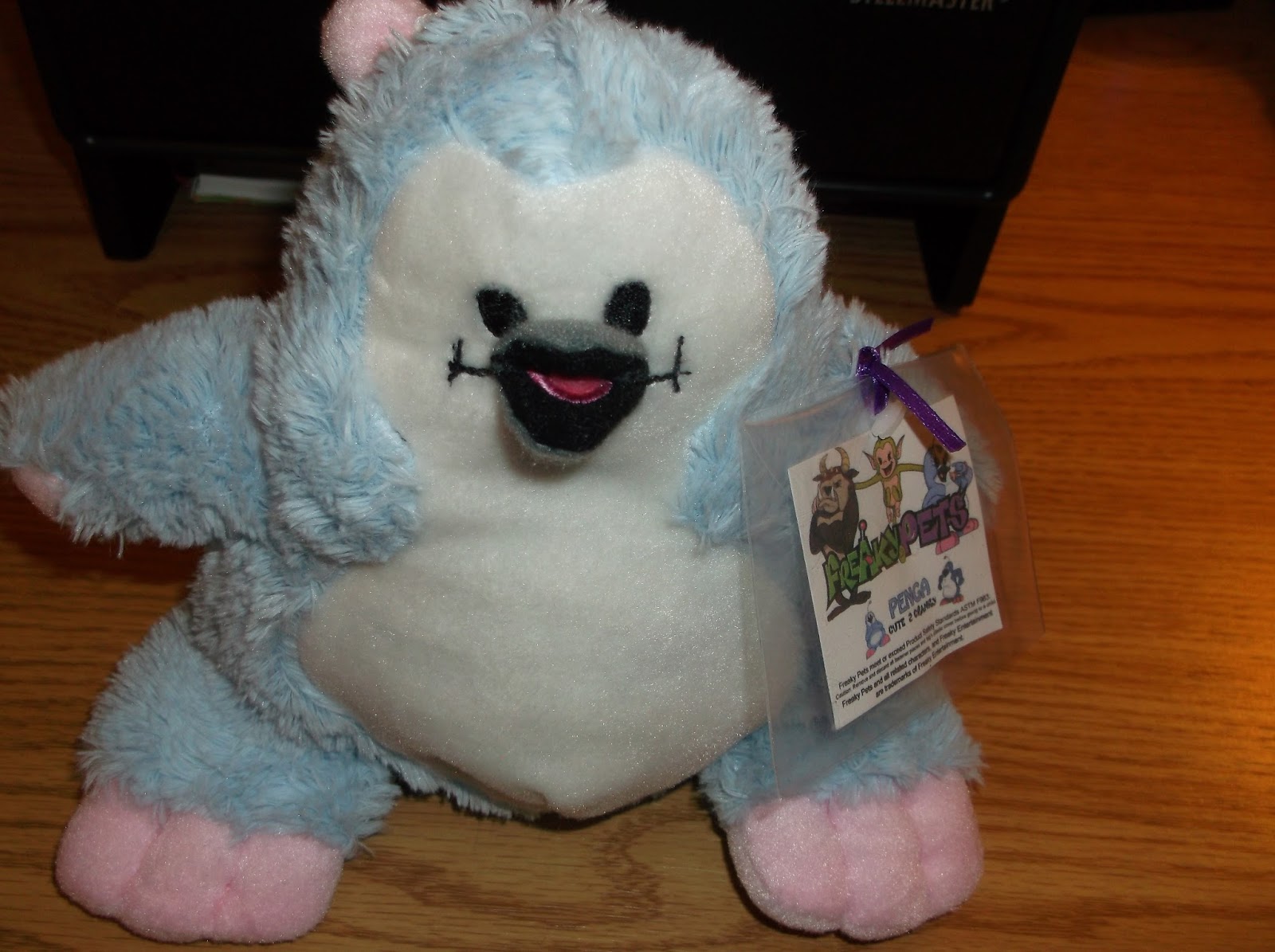 Missy's Product Reviews : Freaky Pets Penga