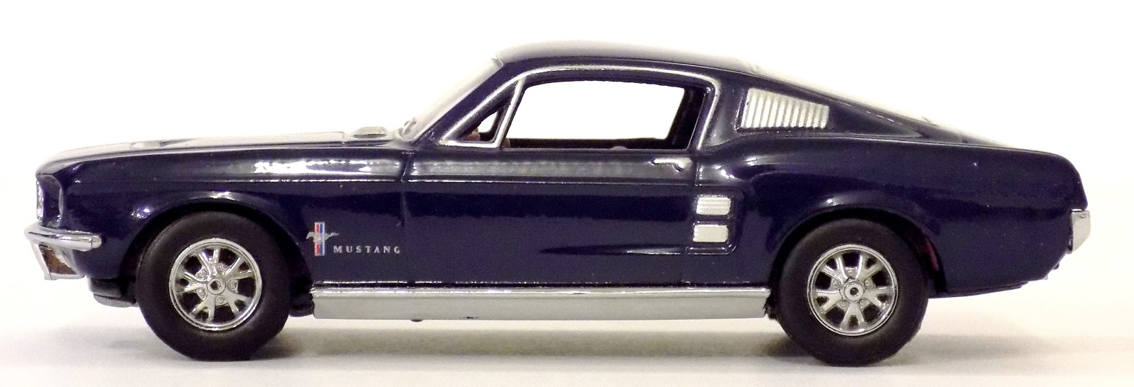 Toys and Stuff: Matchbox / Dinky 1/43 Scale Diecast 1967 Ford Mustang ...