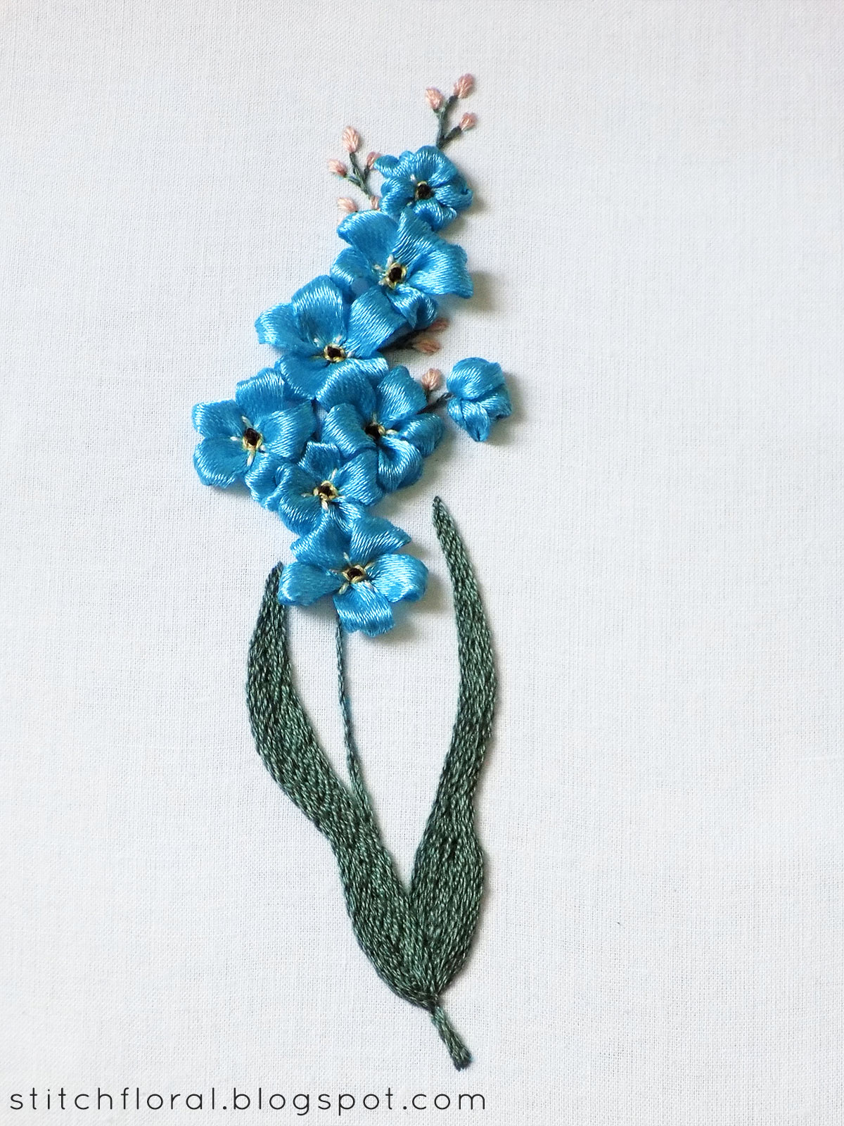 Freebie! Ribbon embroidered forget-me-nots - Stitch Floral