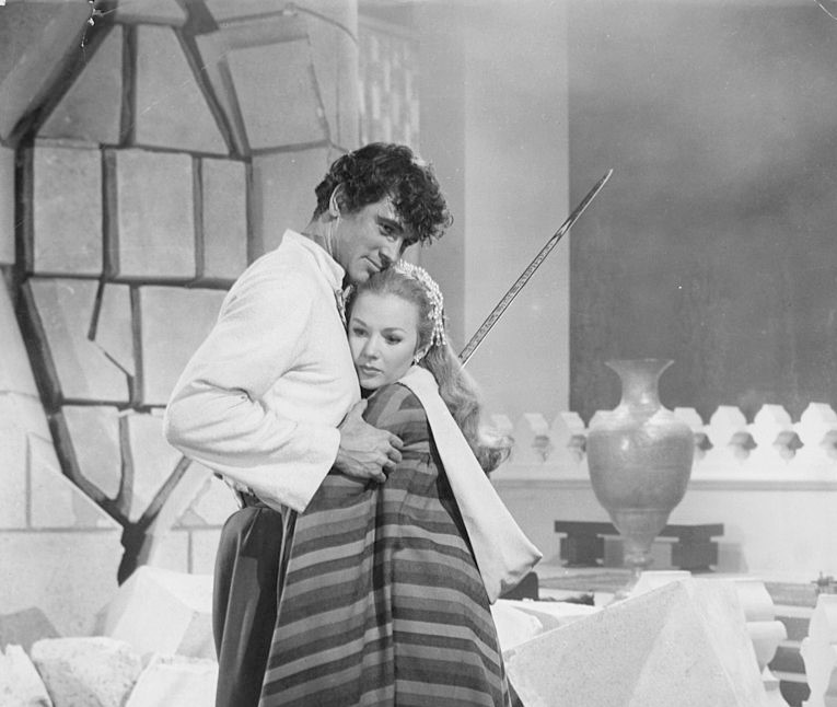 Laura's Miscellaneous Musings: Tonight's Movie: The Golden Blade (1953 ...