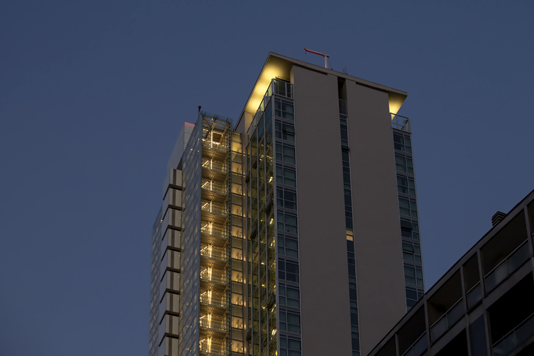 milandailyphoto.com: GALFA TOWER