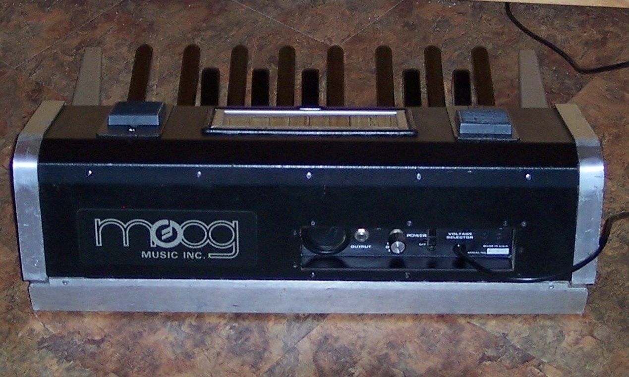 MATRIXSYNTH-B: Moog Taurus Bass Pedals Synthesizer