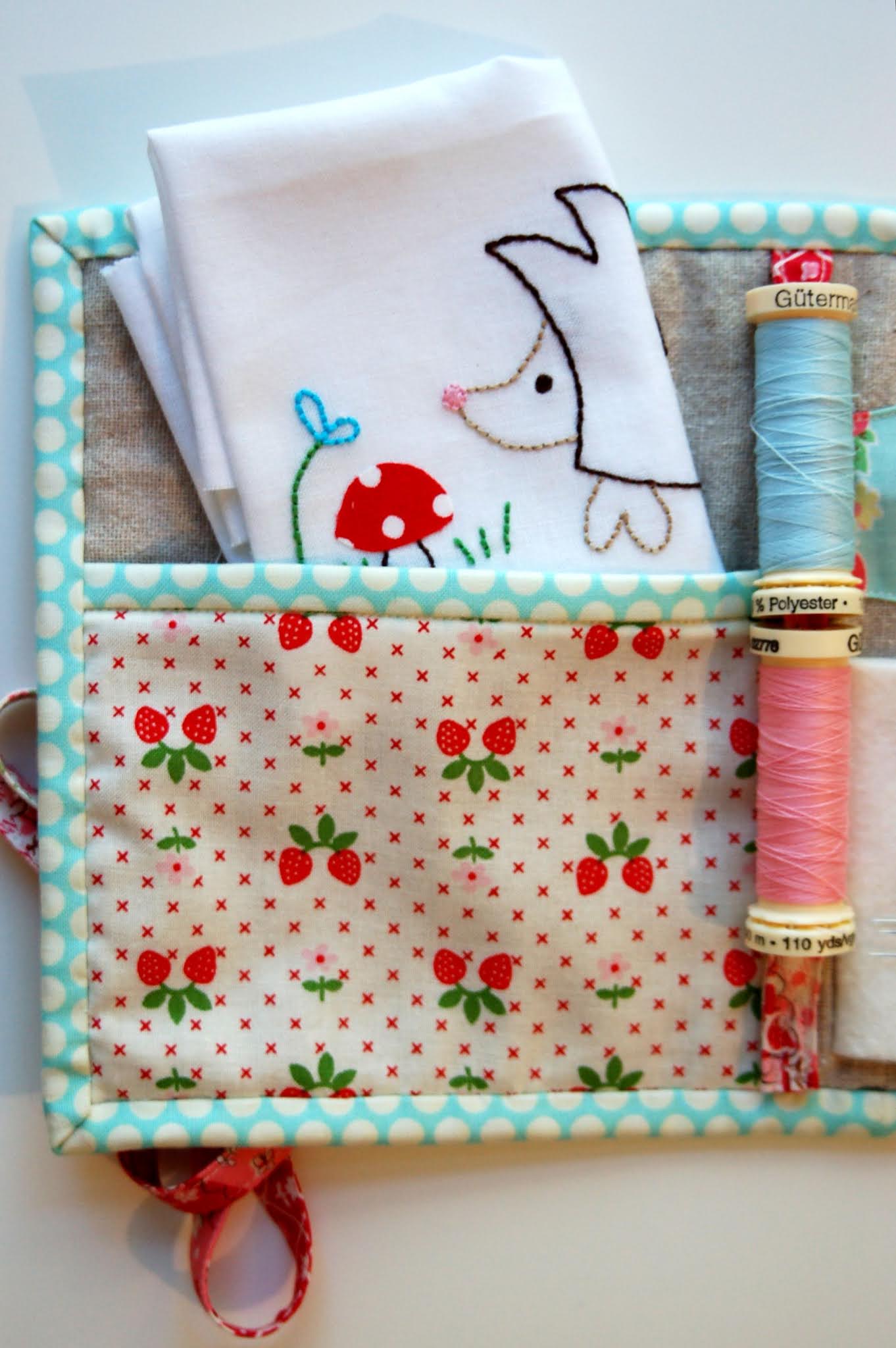 How To Make A Travel Sewing Kit ~ DIY Tutorial Ideas!