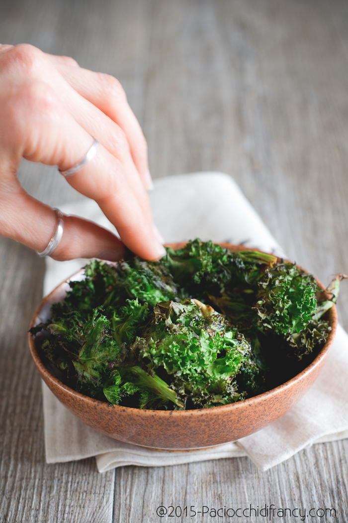Chips di cavolo riccio ( Kale ) al miso e tamari