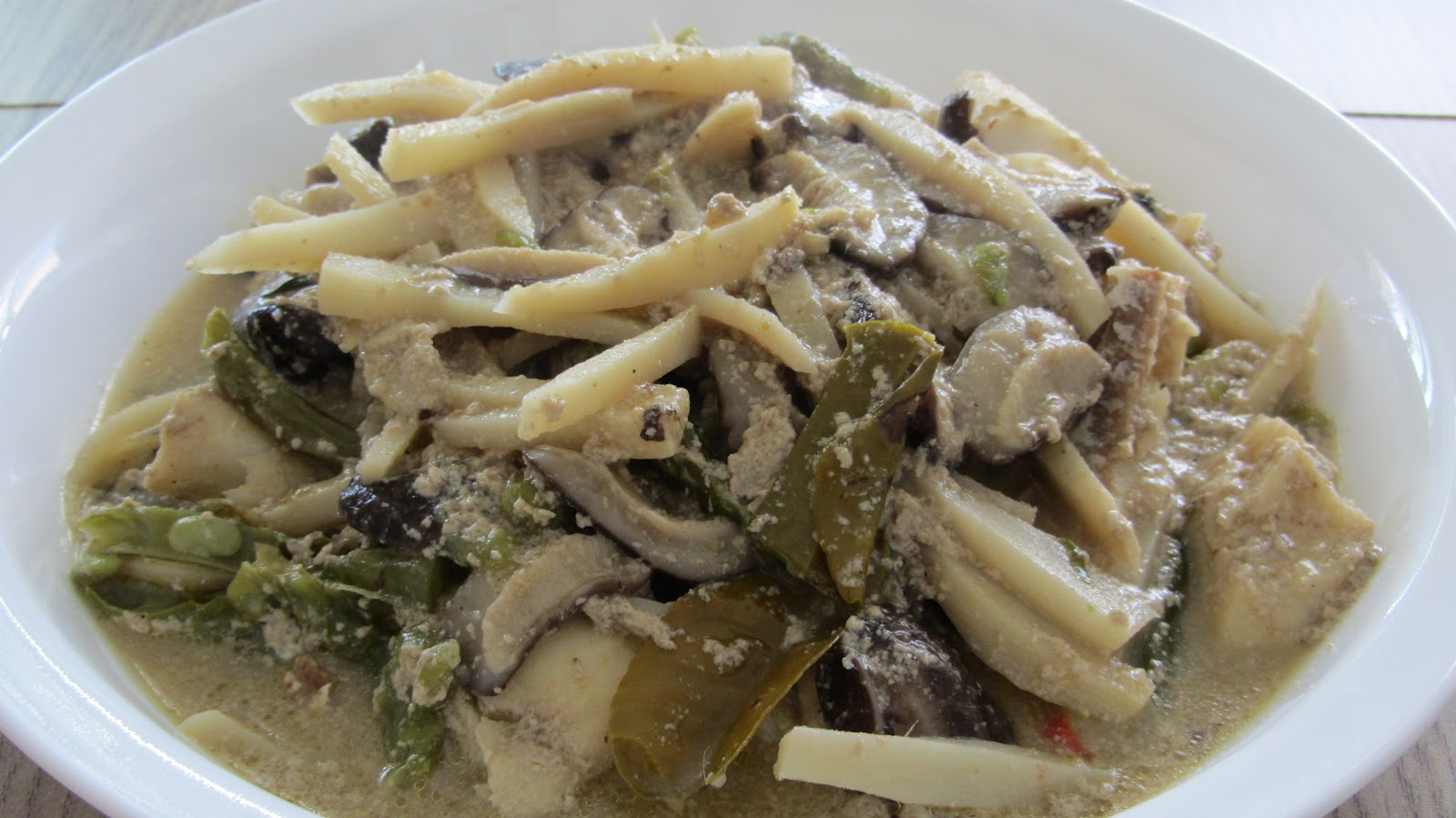 Purple Penguin Eats: Leftover Curry Sauce