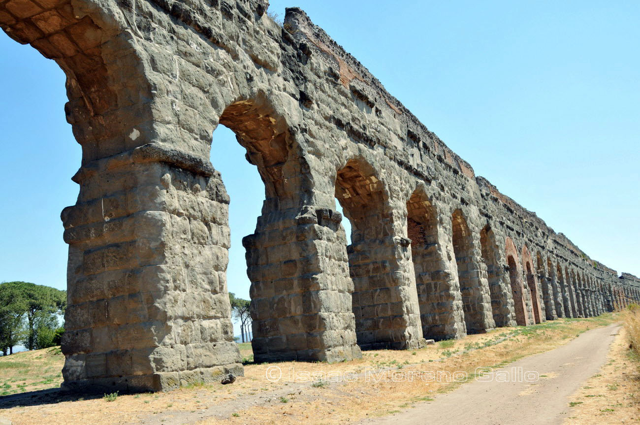 Ingeniería Romana: De aquae ductu urbis Romae