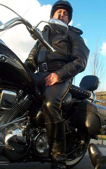 SARGE WOLF'S LOCKER: LEATHER CIGAR OFFICERS III