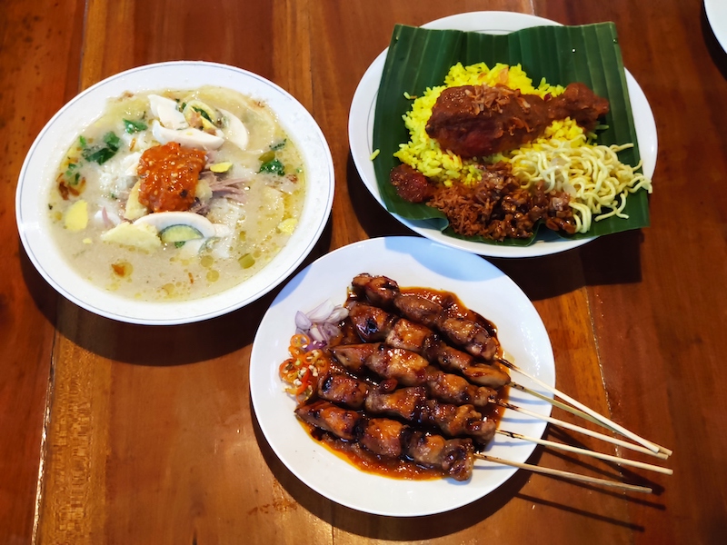 Menikmati Kuliner Khas Banjarmasin di Rumah Banjar Garden Resto Solo ...