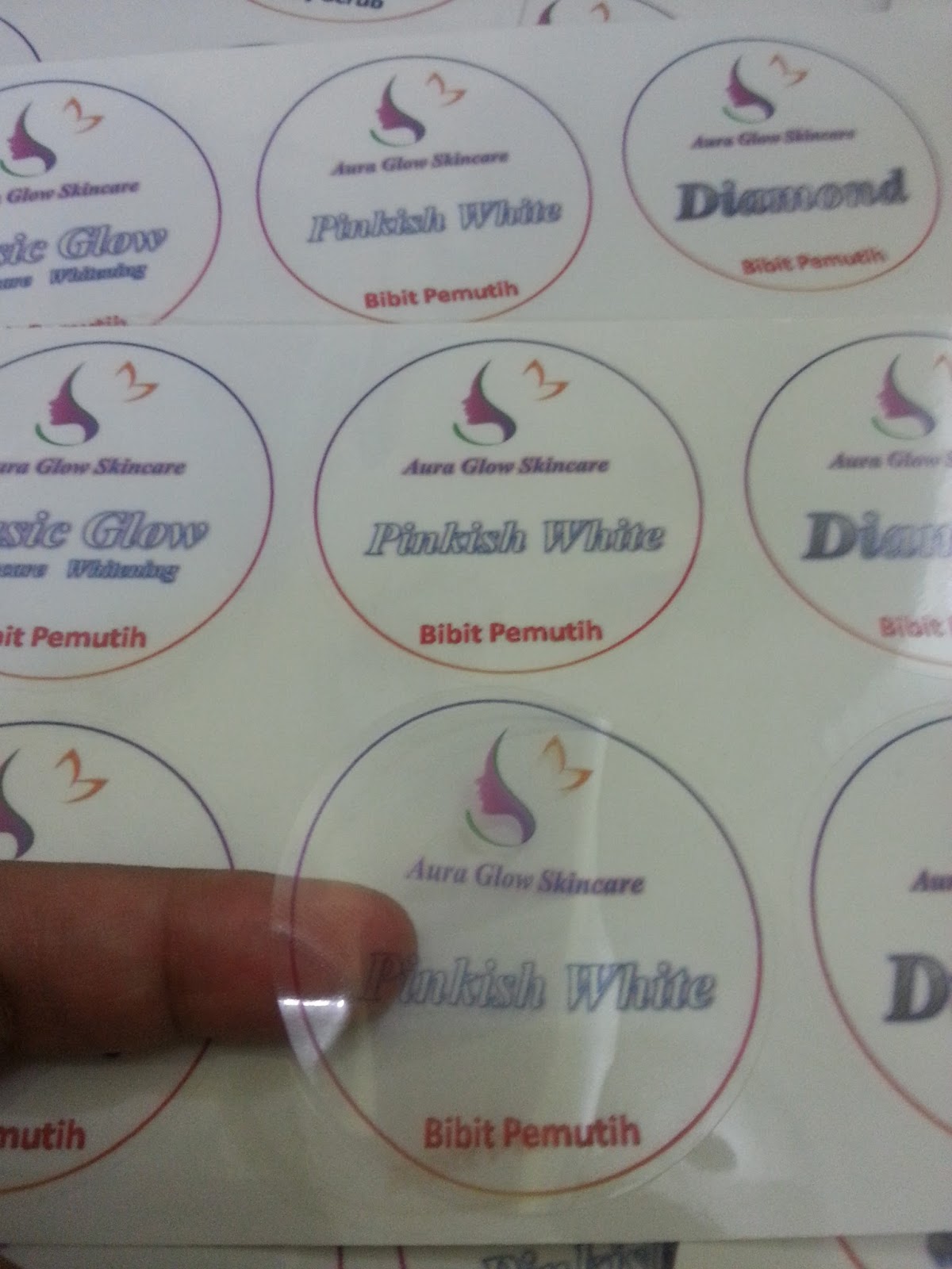 Design Kreatif Kota Malang: Sticker Logo Transparan Print&Cut