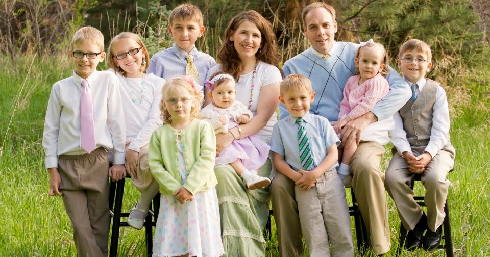 Our Life with 12 Kids * **: Family Pictures!!