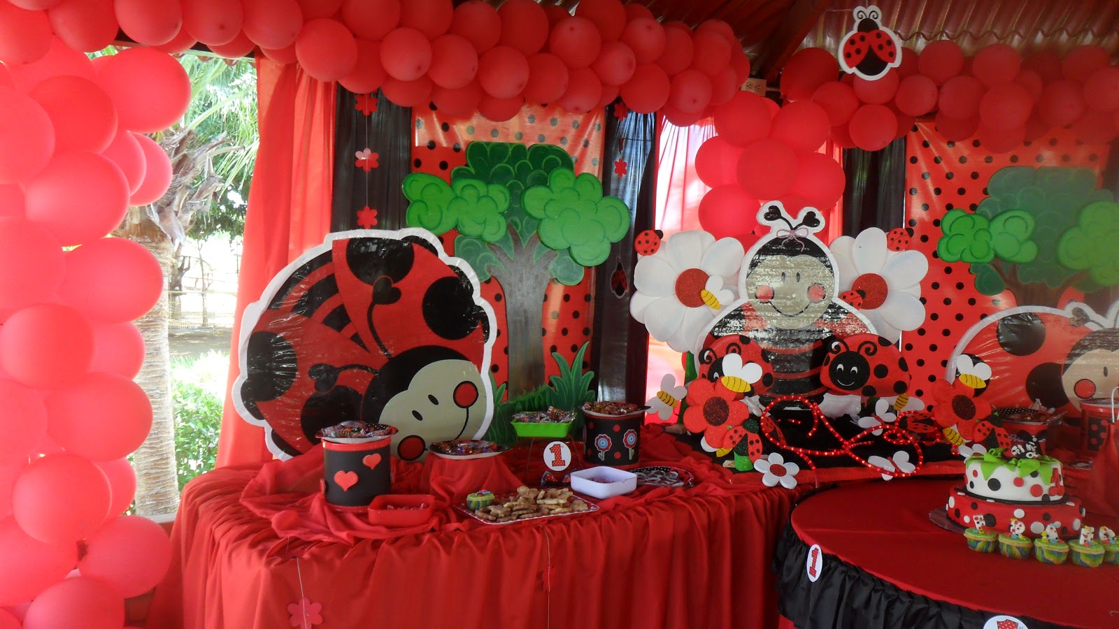 Ursula Newman Eventos: Decoración fiesta infantil LADYBUG