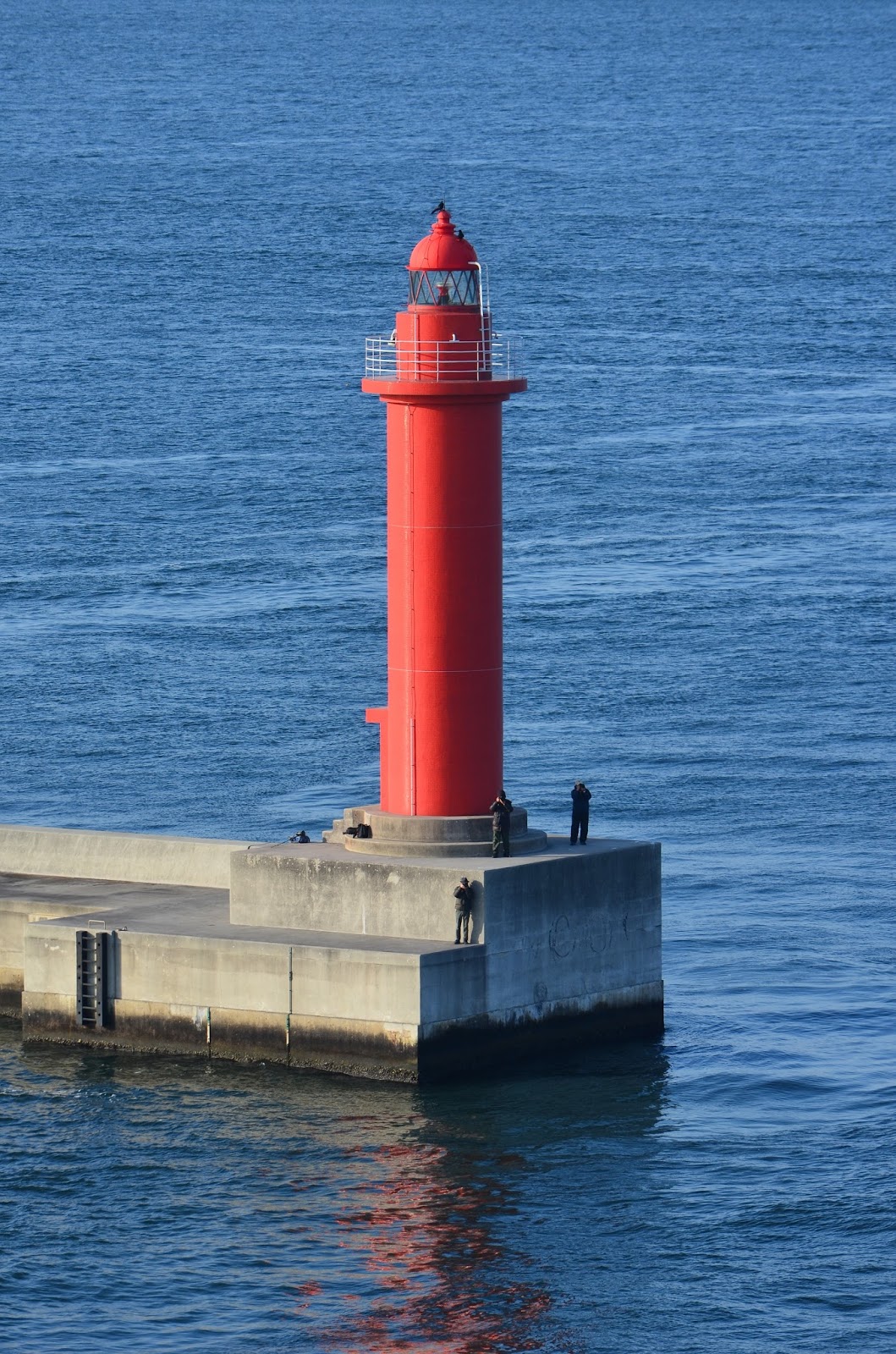 Neal's Lighthouse Blog: Osaka Main South Breakwater Lighthouse - Osaka ...